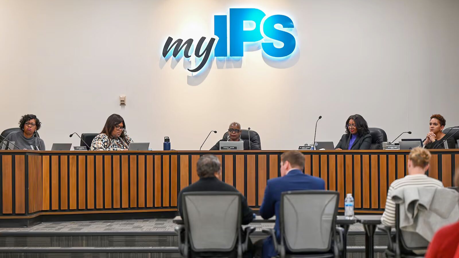At First IPS Board Meeting, Public Denounces Charter Plans – Dr. Gayle ...